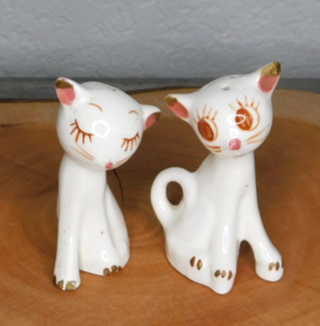Vintage MCM RIO HONDO Cat Salt & Pepper Shakers Kitschy Eyelash Cat ...