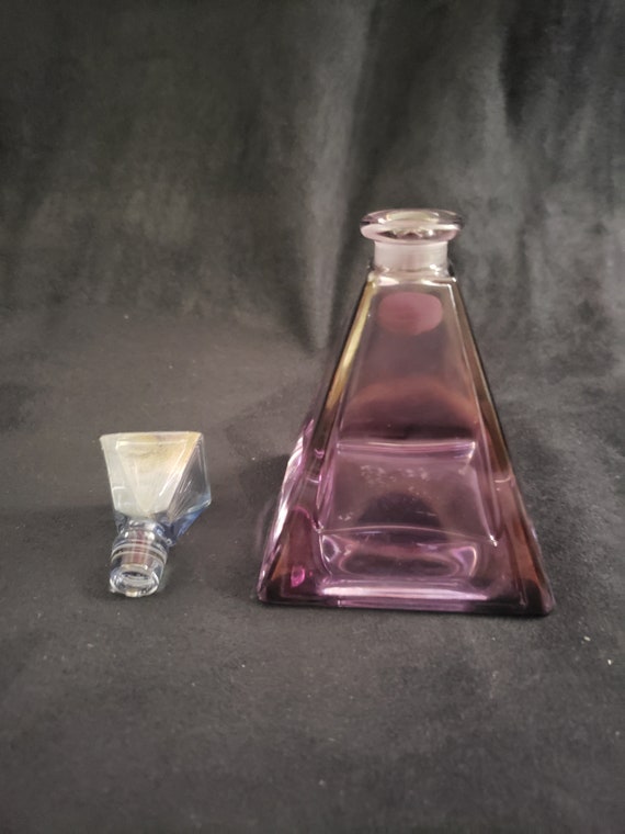 Illusions Pyramid Perfume Bottle - Gem