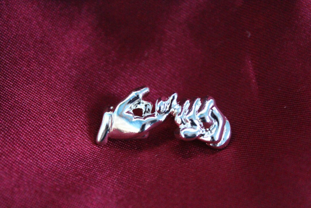 ASL Friendship Sign Tac Pin, Deaf Sign for Friend, Unisex, Sign ...