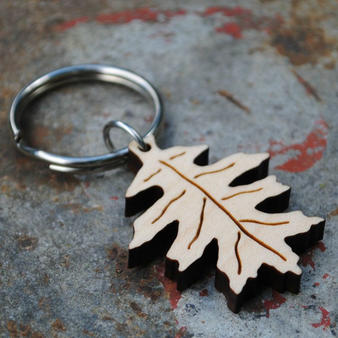 Oak Leaf Wooden Keychain Autumn Accessory Gifts Under 25 Fall Fashion ...