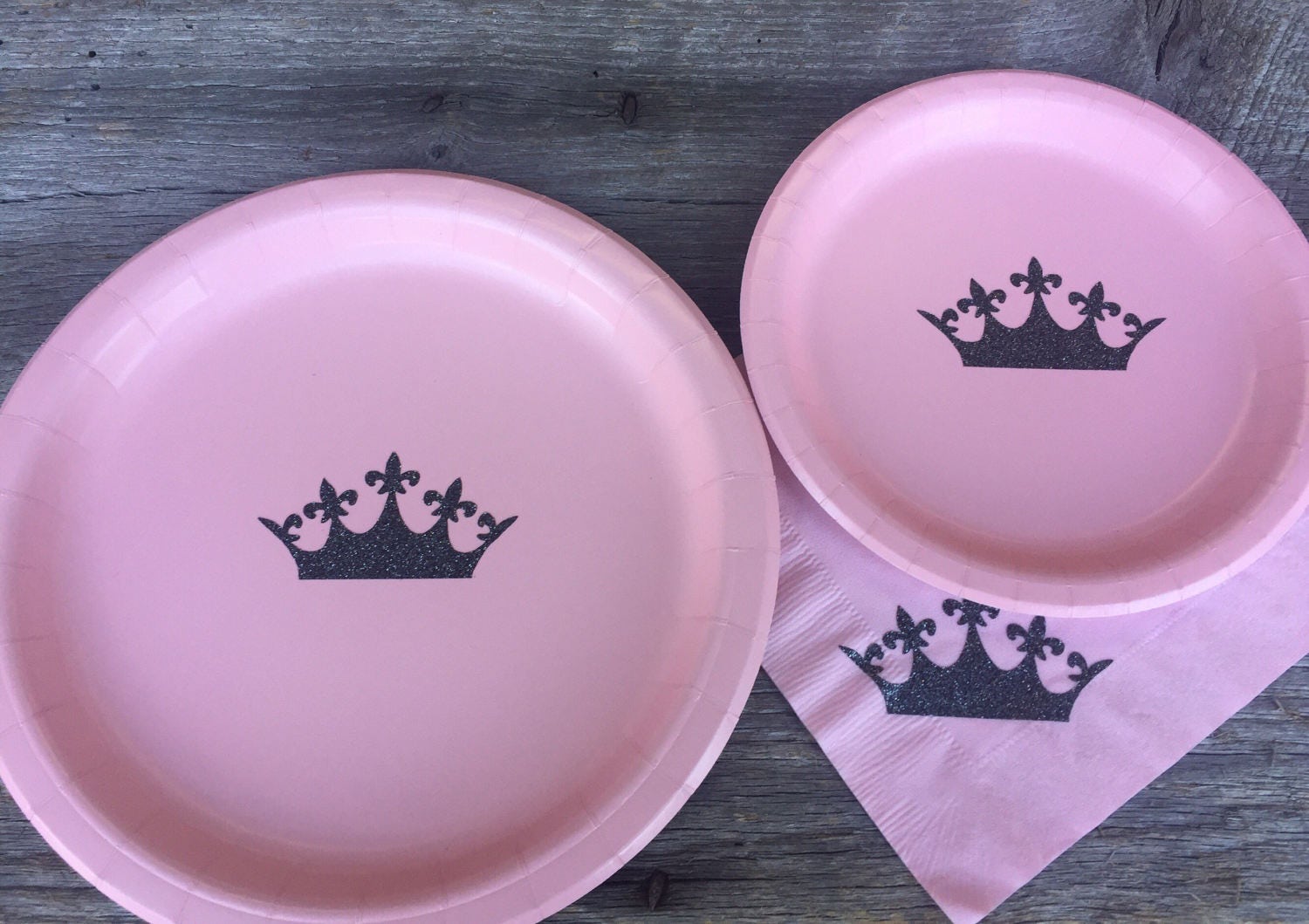 Princess Crown Pink and Black Glitter Party Cups, Plates and Napkins ...