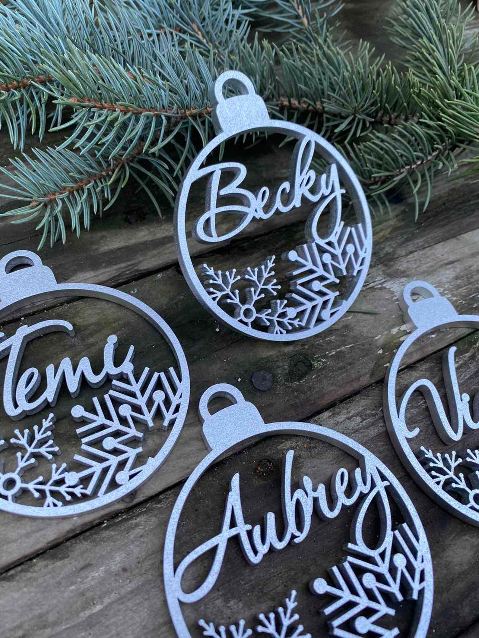 Custom CHRISTMAS Tree Baubles Christmas Tree Decor Personalized ...