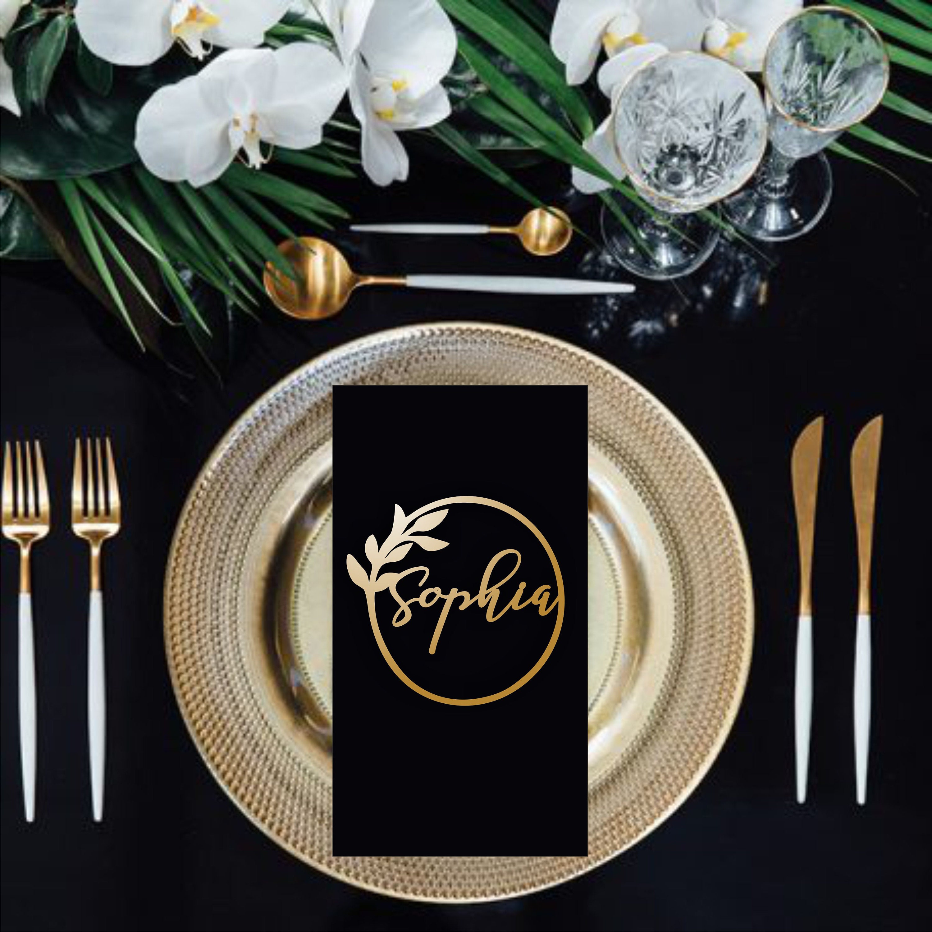 Wedding Place Cards Round Personalized Wooden Wedding Place Seating ...