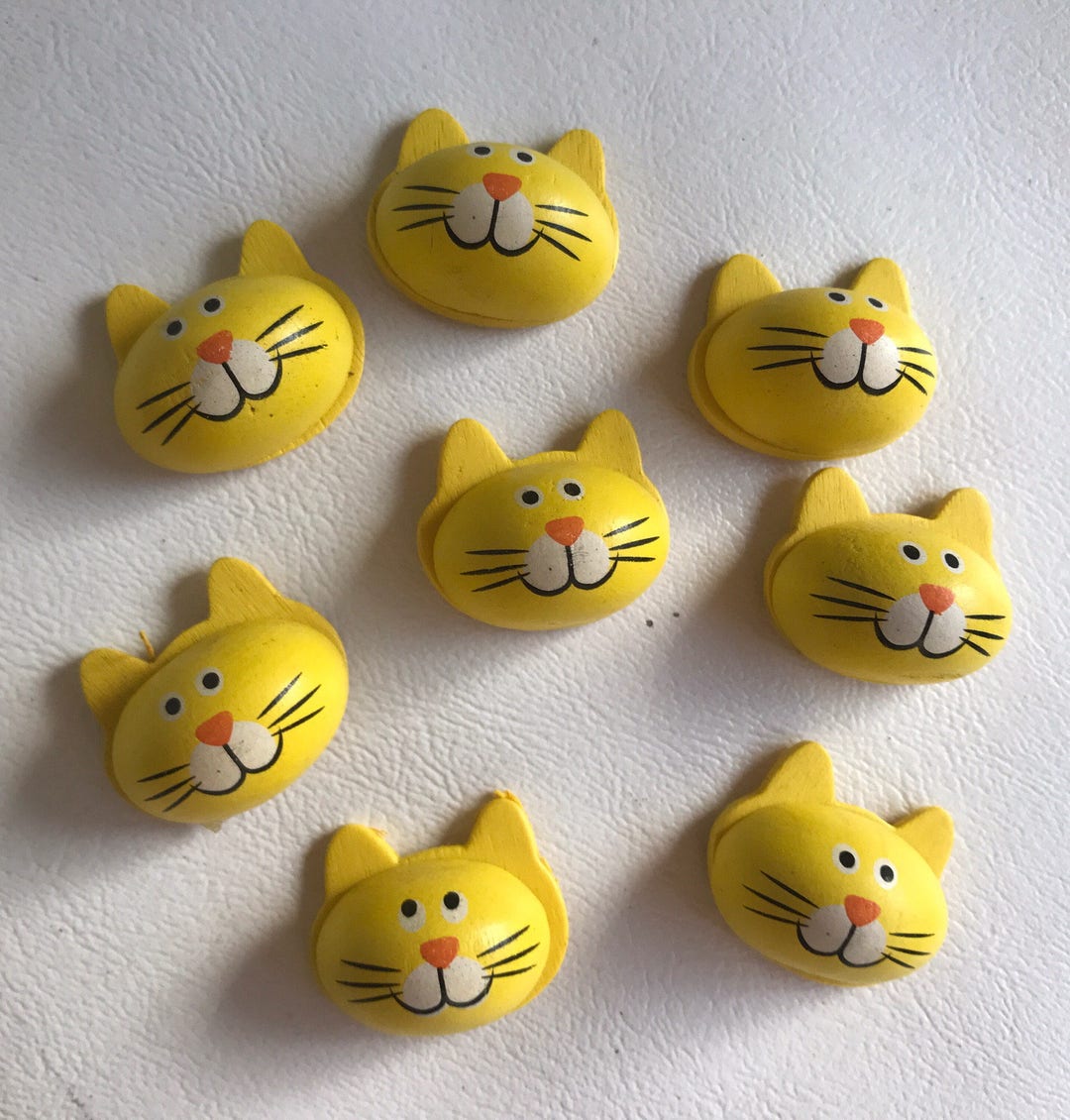 20 Adhesive Wooden Yellow Cat Face Stickers Crafts 20x24 Mm Christmas ...