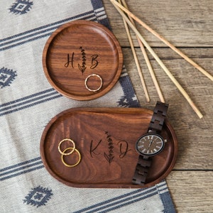 Engraved Floral Ring Tray - Round or Oval Jewelry Tray, 5th Wedding ...