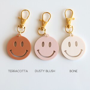 Colorful Happy Face Keychain | CHOOSE YOUR COLOR | Back to School ...