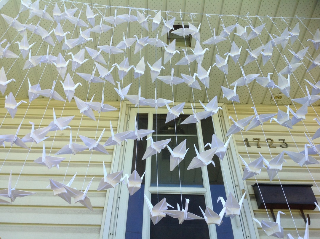 20 Strands/6 White Crane Backdrop -party Backdrop- Origami Cranes ...