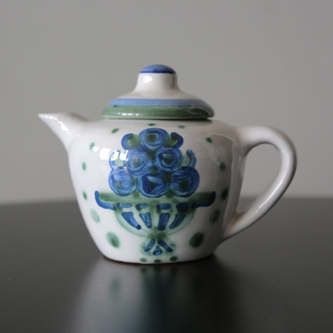 Vintage M A Hadley Small Blueberry Teapot Stoneware Ceramic Louisville ...