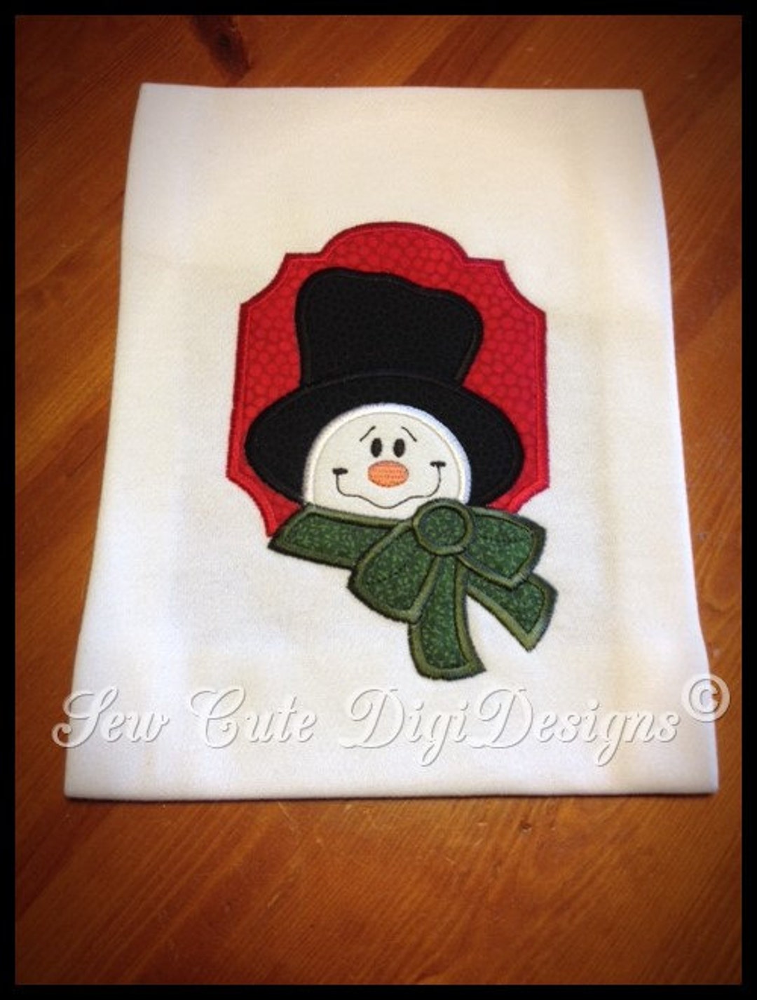 Adorable Snowman Applique Design Within a Elegant Border With a Bow - Etsy