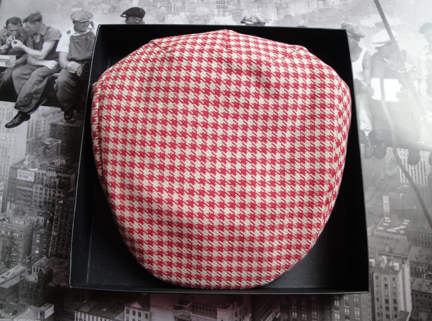 Flat Cap, Red and Cream Hounds Tooth Check Flat Cap, Hats for Men - Etsy UK