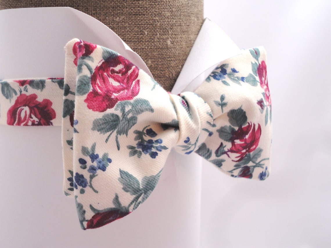 Bow Ties. Red Roses Bow Tie Wedding Bow Ties. Roses Print - Etsy