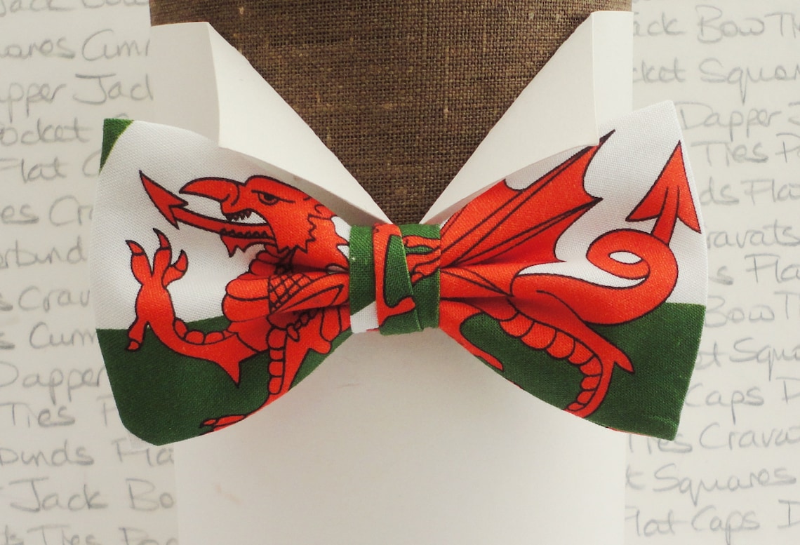 Welsh Flag Bow Tie, Bow Ties for Men, Pre-tied Bow Tie, Red Dragon Bow ...