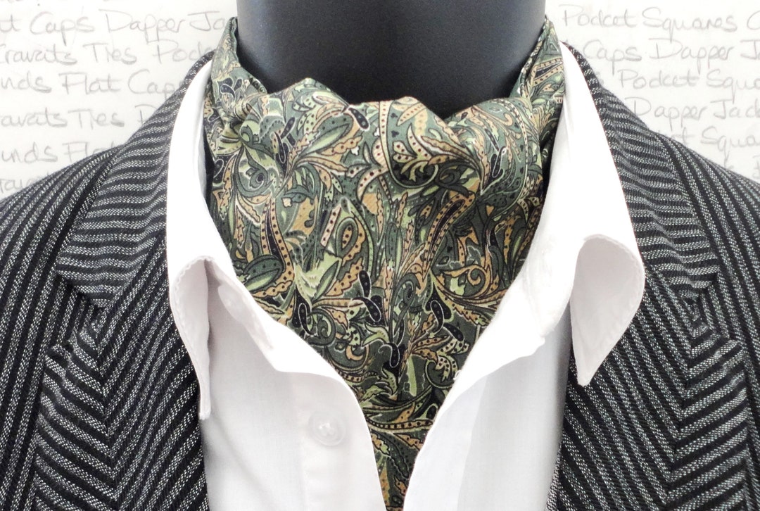 Green Paisley Reversible Cravat With Green and White Spot on the ...