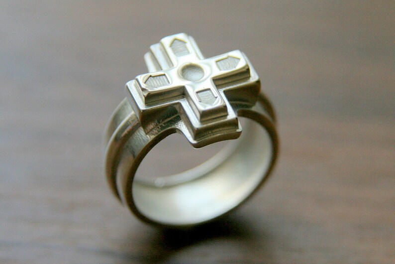 Gamer Ring - Etsy