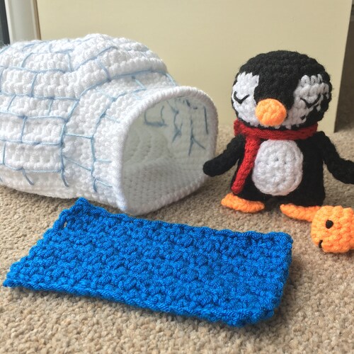 Squashed Penguin Bookmark Crochet Pattern - Etsy UK
