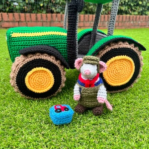 Farmer Mouse in a Tractor Crochet Pattern - Etsy