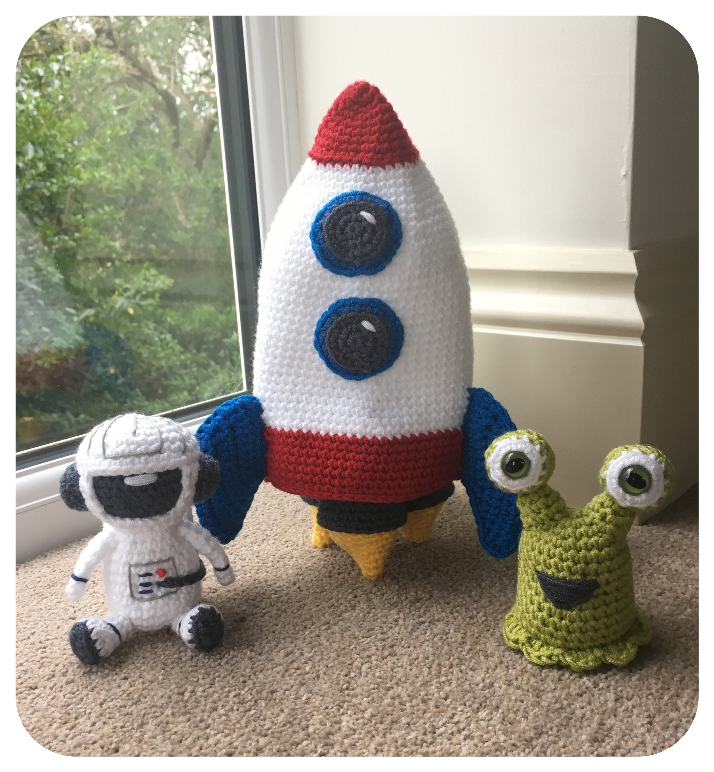 Astronaut & Rocket Playset Crochet Pattern - Etsy Canada