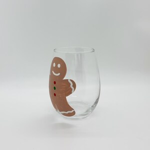Gingerbread Wine Glass// Christmas Wine Glass// Hand Painted Stemless ...