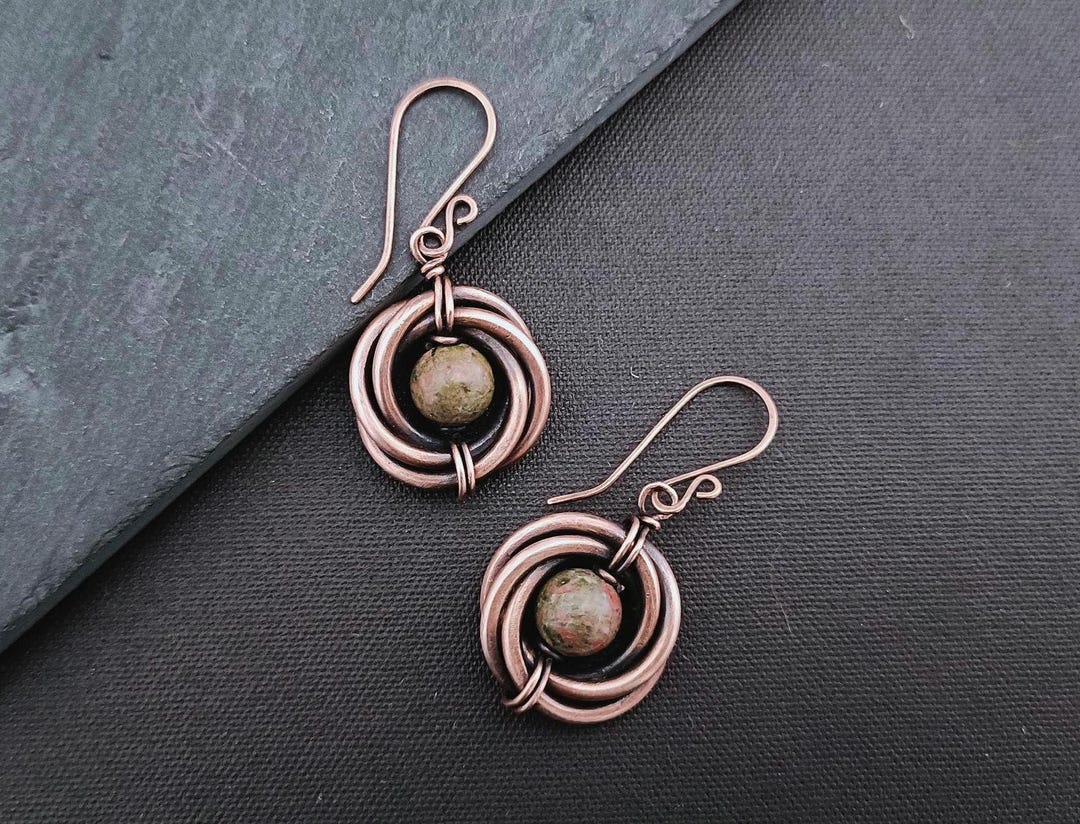 Brincos de unakita com cota de malha de cobre, elegantes gotas de 1,6 ...