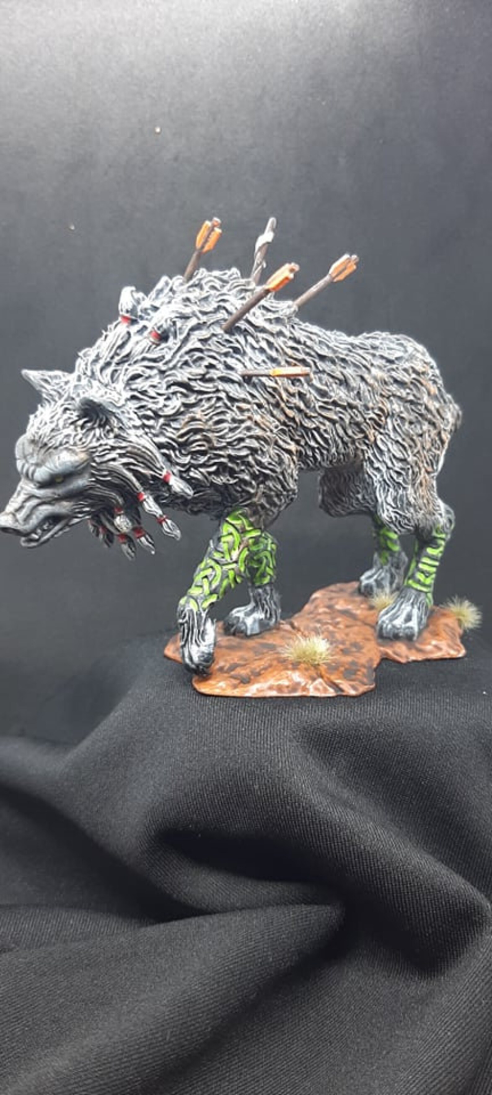 Professionally Painted Cosmo Wolf/ Giant Dire Wolf Miniature - Etsy