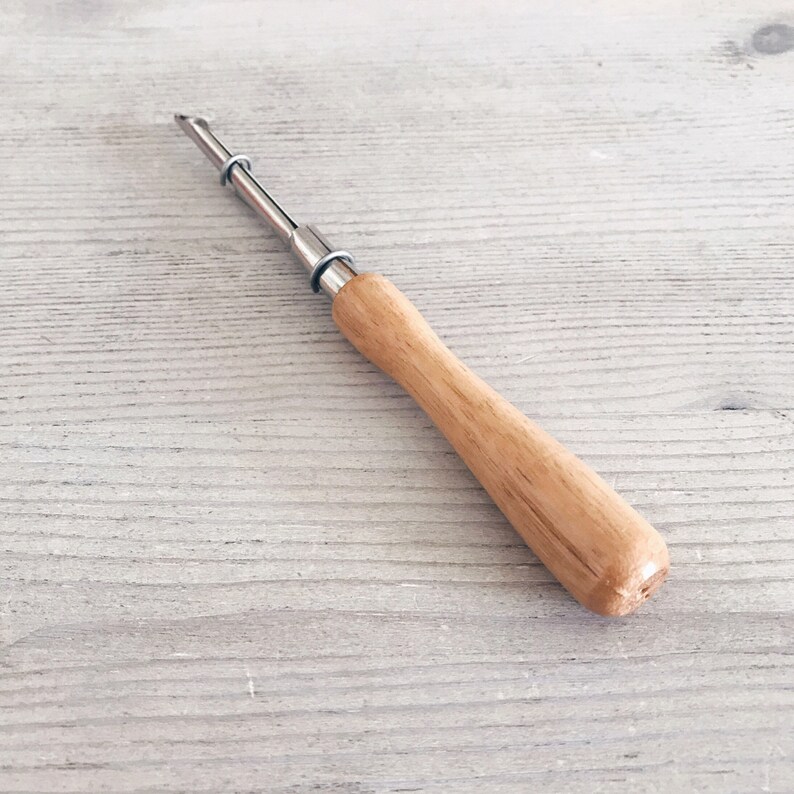PUNCH NEEDLE TOOL Chunky Rug Hooking Tool With Wooden Handle - Etsy