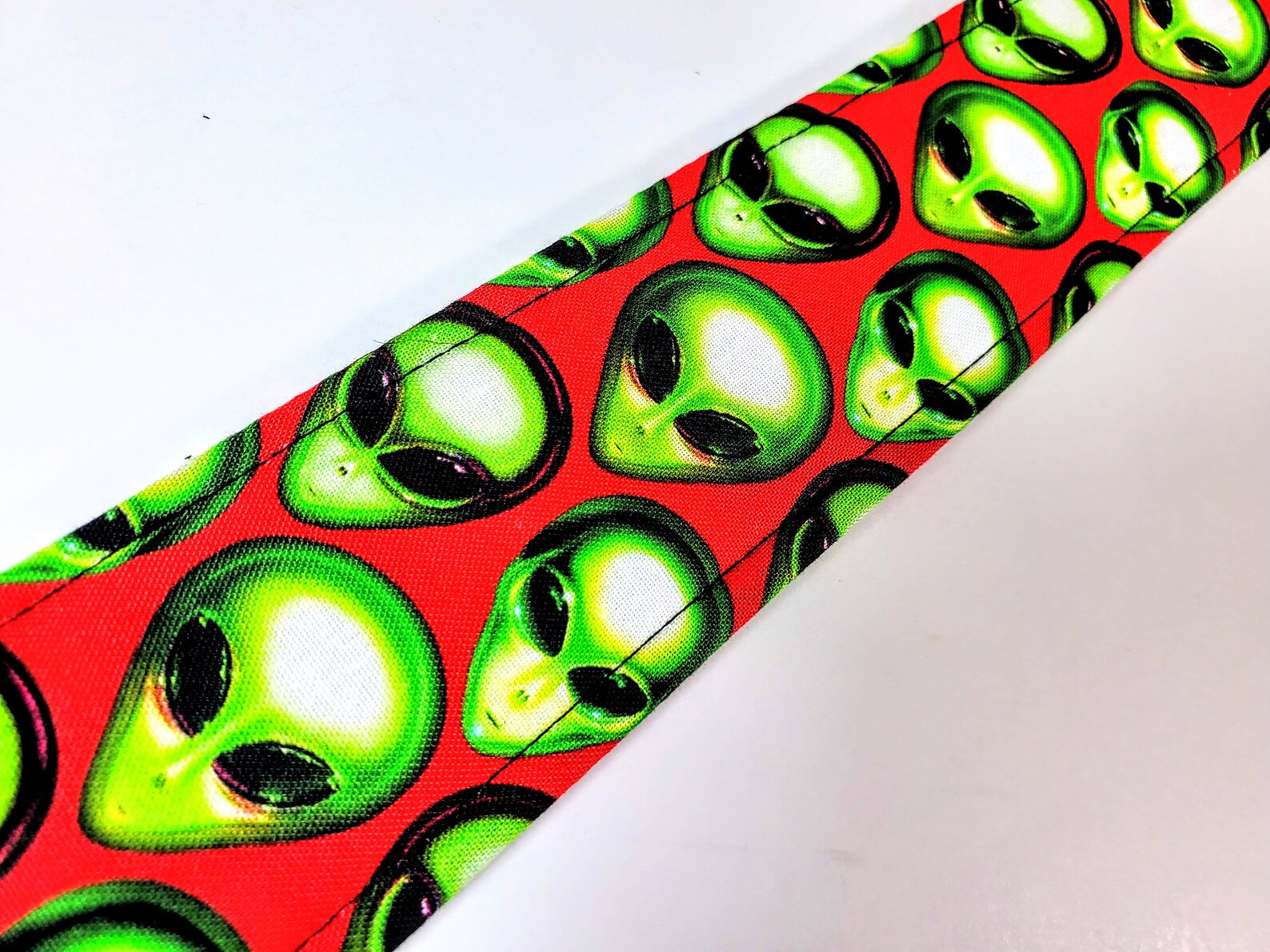 Green Alien Area 51 Guitar Strap Green Alien Guitar Straps | Etsy