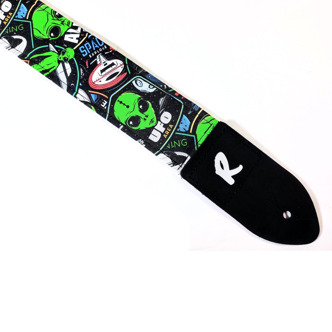 UFO Alien Guitar Strap - Alien Comic Book Guitar Straps - Flying Saucer ...