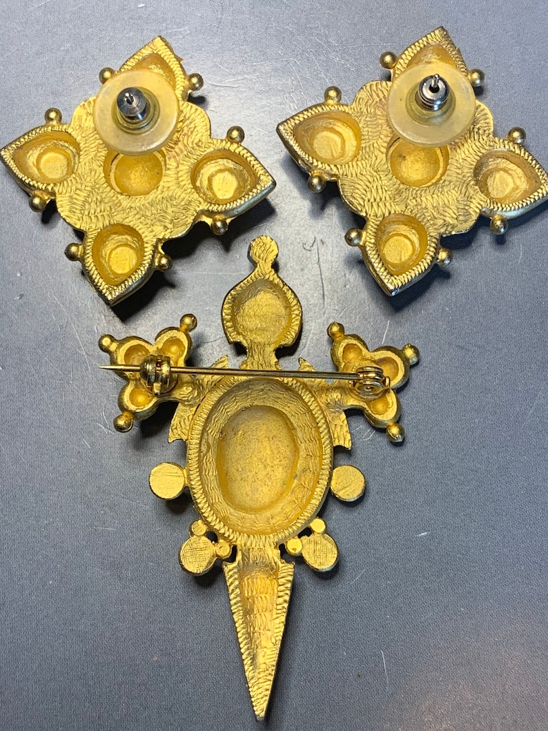 FRENCH 1980s DEMI PARURE Matte Gold Ruby Red Enamel Purple - Etsy