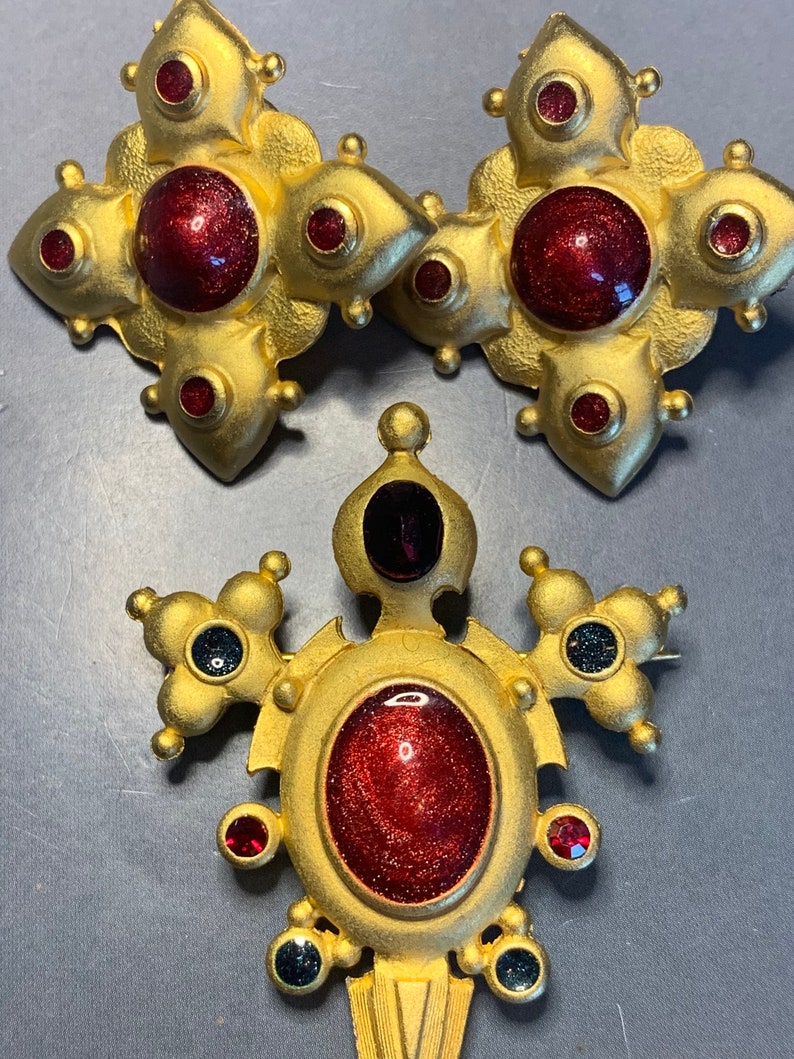 FRENCH 1980s DEMI PARURE Matte Gold Ruby Red Enamel Purple - Etsy