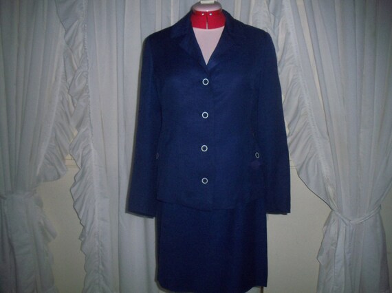 Boxy little 60s Navy suit That Girl! - Gem