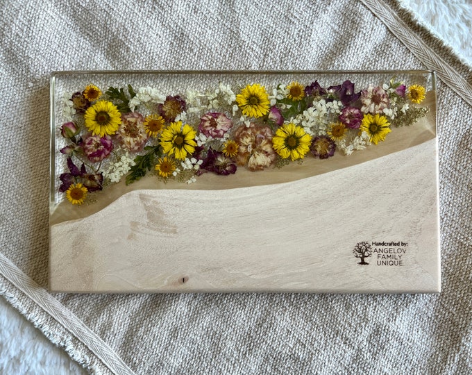 Handmade Wood and Resin Cutting/serving Board, Cutting Board | Flowers ...