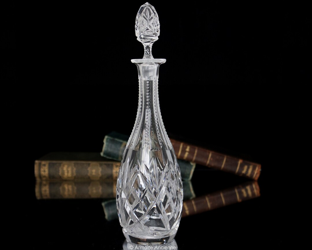 Small Crystal DECANTER, Classic Cut Pattern - Etsy