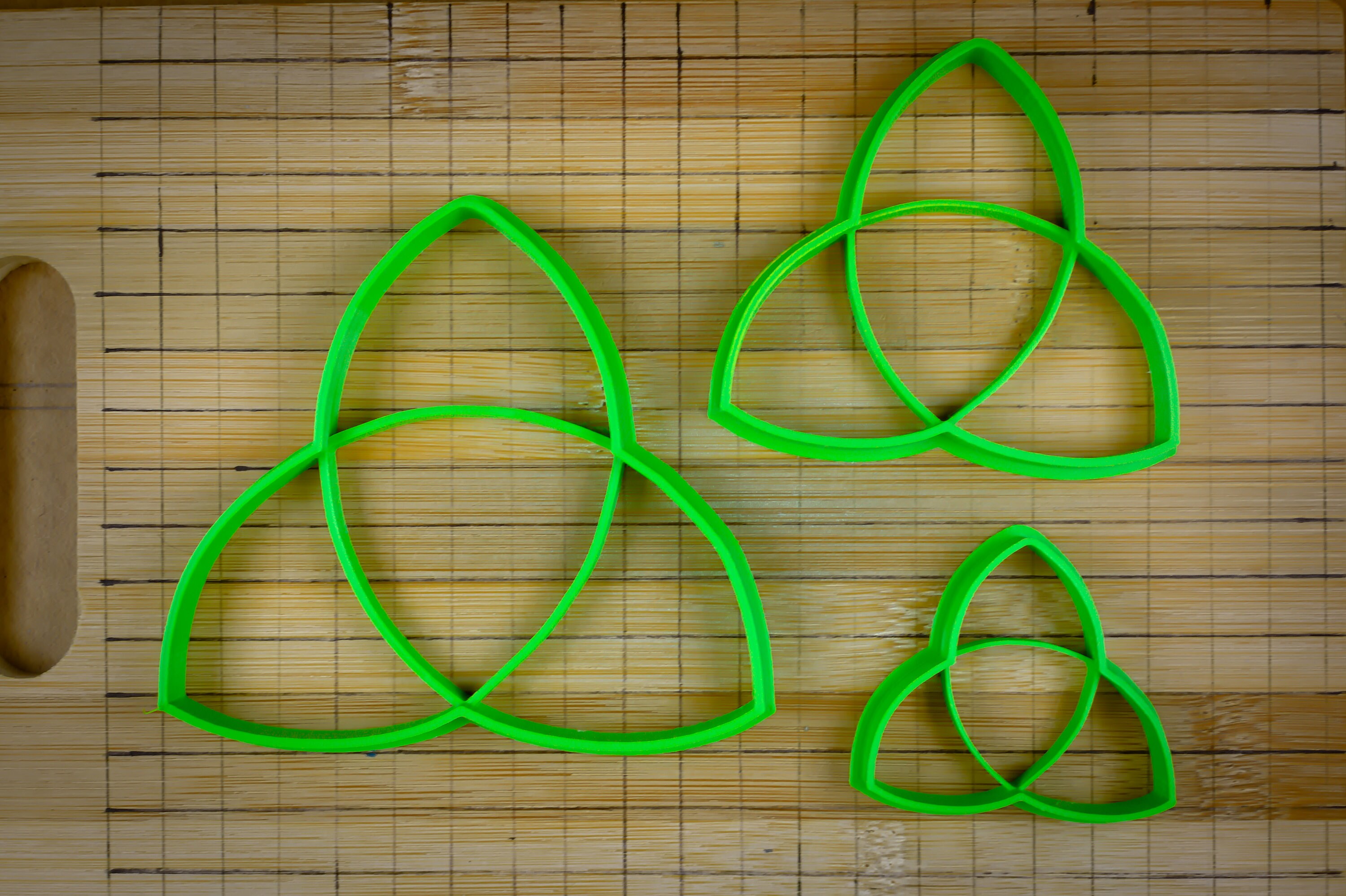 Trinity Triquetra Trefoil Knot Three Overlapping Vesica | Etsy