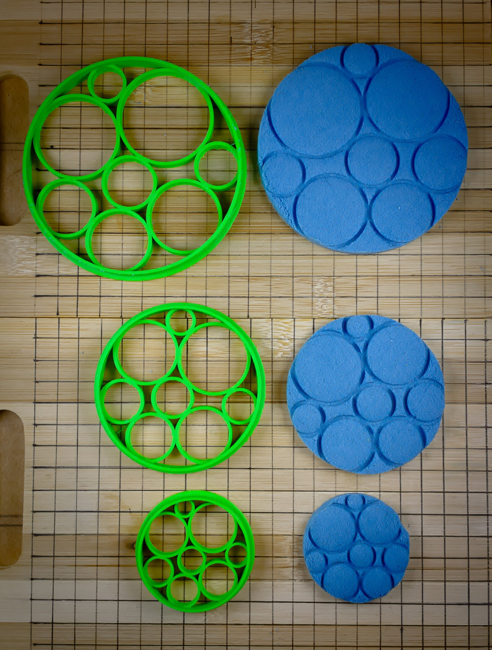 Sphere of spheres Circle of circles Nine circles One | Etsy