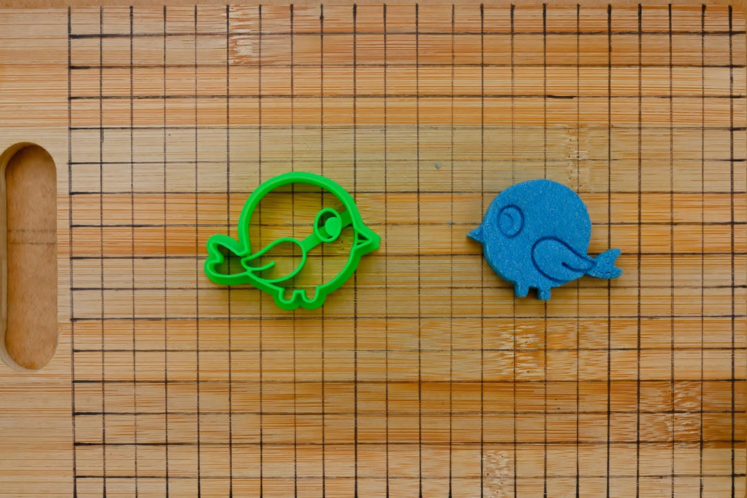 Round Bird Cookie Cutter – Small Singing Bird Shape – Adorable Animal ...