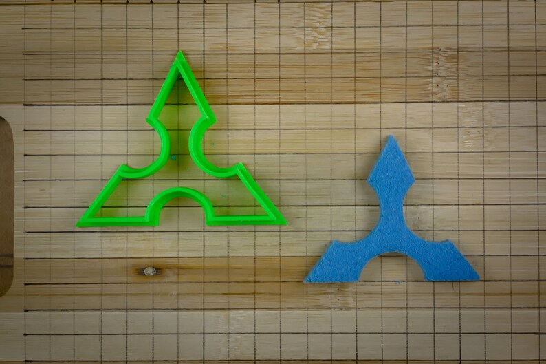 Ninja Star 1 - Three Point Throwing Star - Shuriken - Cookie Cutter ...