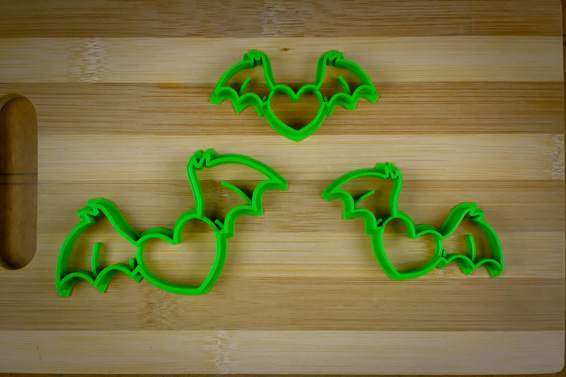 Bat Heart Love Bat Flying Heart Bat Halloween Gift | Etsy