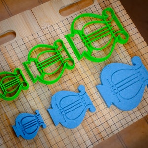 Lyre Stringed Musical Instrument - Antique Greek Instrument - Yoke Lute ...