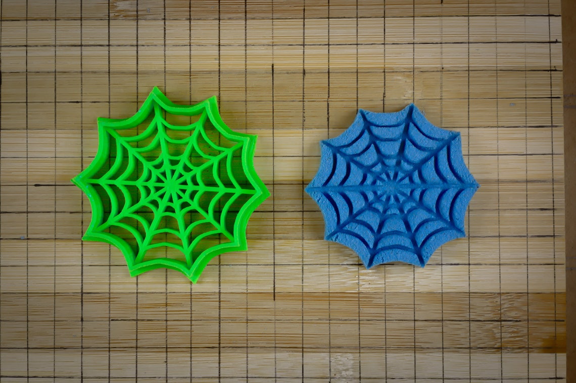 Spider web Halloween cobweb Cookie cutter Multi-Size | Etsy