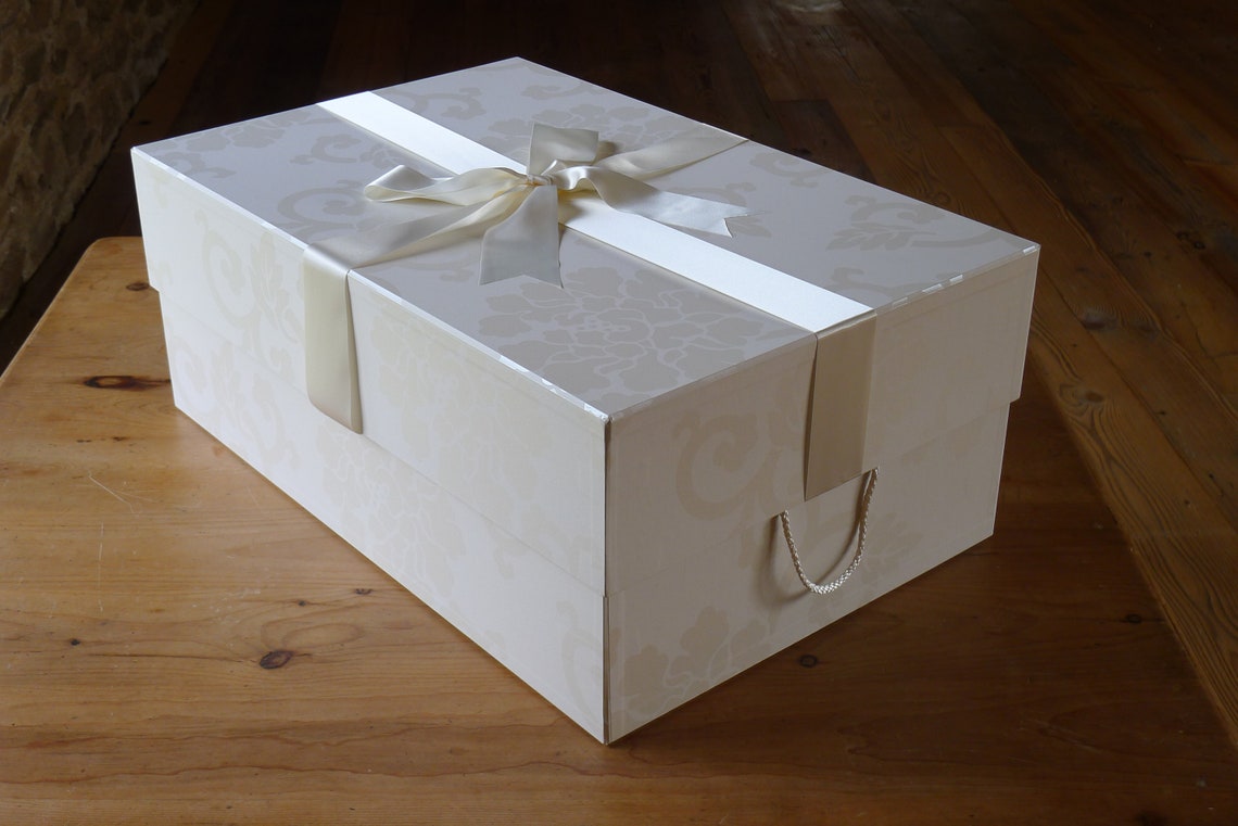 Extra Large Wedding Dress Storage Box in Endsleigh Ivory to | Etsy UK