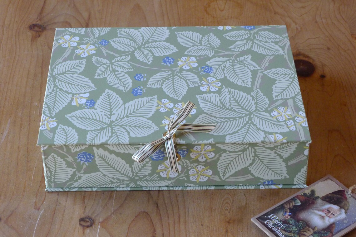 William Morris Box File in Bramble Designs A4 Office - Etsy UK