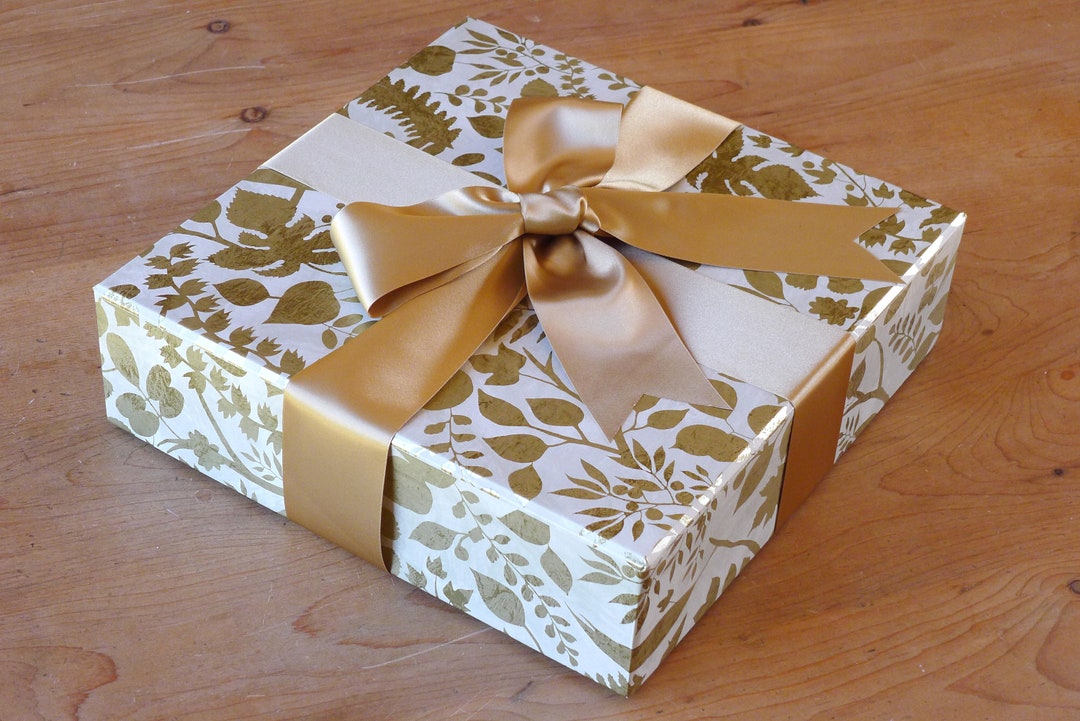 Wedding Photo Album Box in Eden Gold and White | Wedding Memories ...