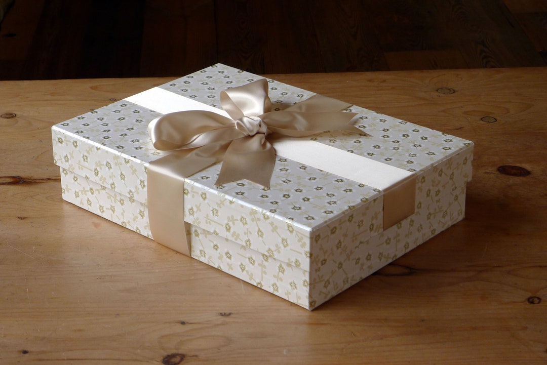 Christening Robe Box in Daisy Patch Oyster | Keepsake Box to Protect ...