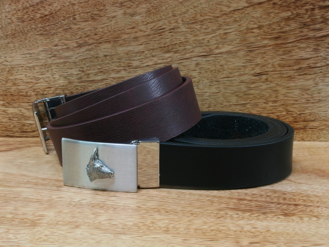Shakespeare Adjustable Leather Belt and Buckle Set in a Birthday Gift ...