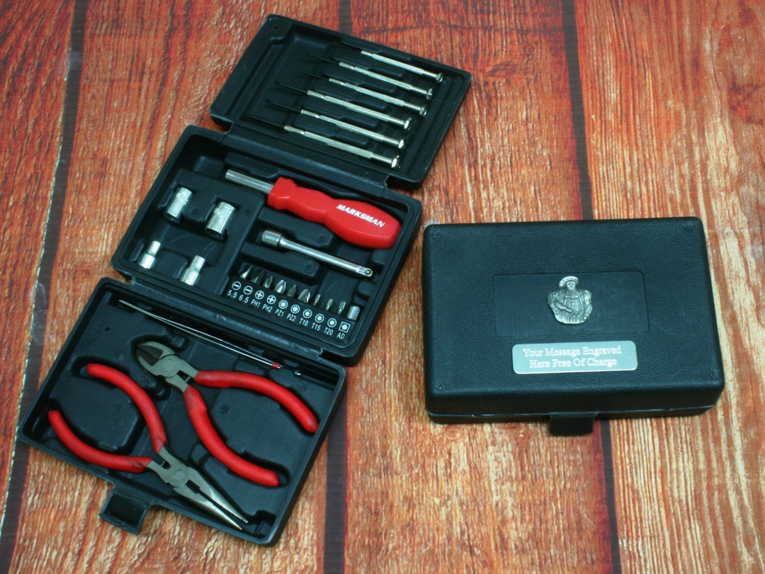 Historical Figures Home and Garage 26pc Essential Multi Purpose Tool ...