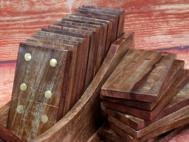 Irish Icons Dominoes, Noughts & Crosses, Bar Skittles and Hoopla Wooden ...
