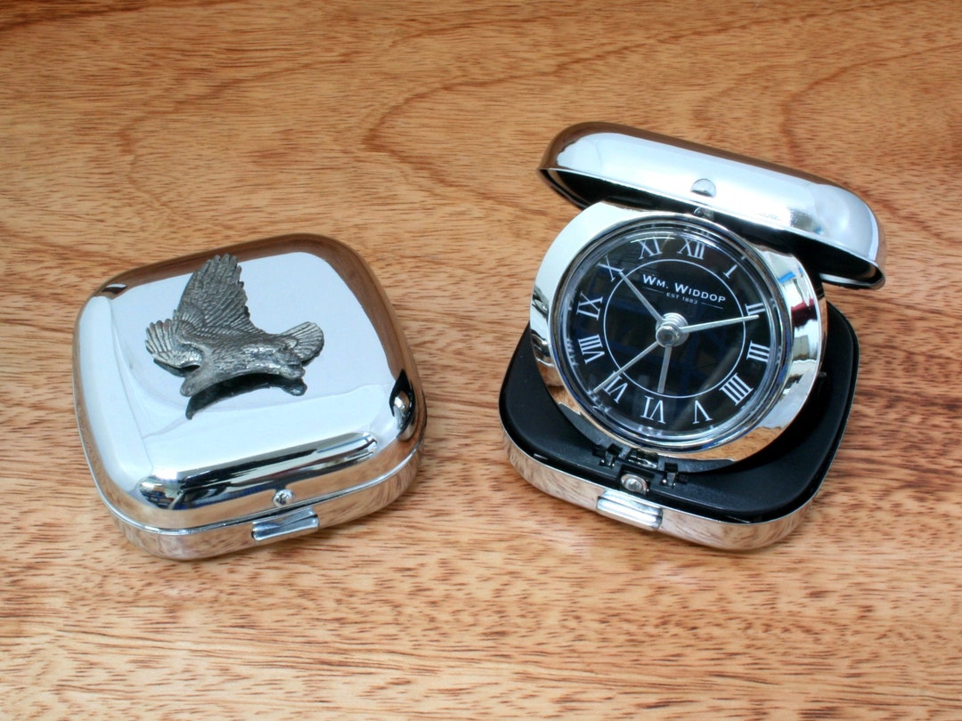 Exotic Birds Flip up Alarm Clock Portable Quartz Movement Parrot ...