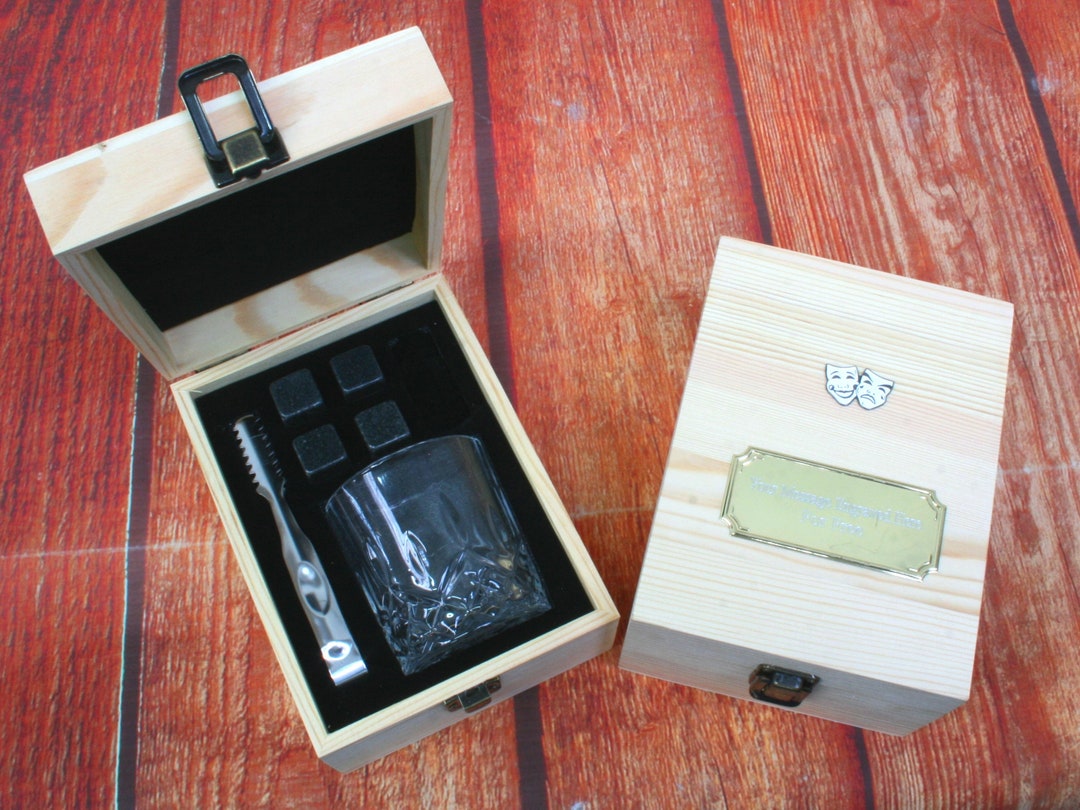 Shakespeare Whiskey Birthday Gift Set Wooden Tumbler Box Personalised ...