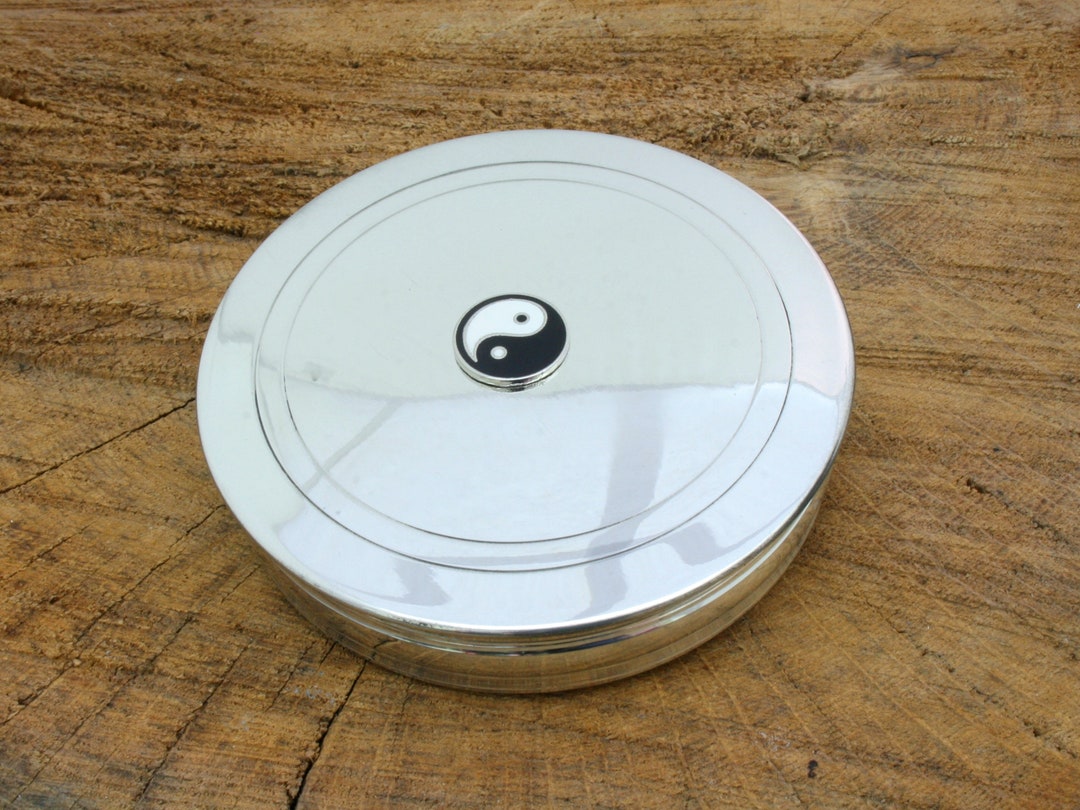 Famous Symbols Pewter Jewellery Trinket Round English Pill Box Heart PI ...