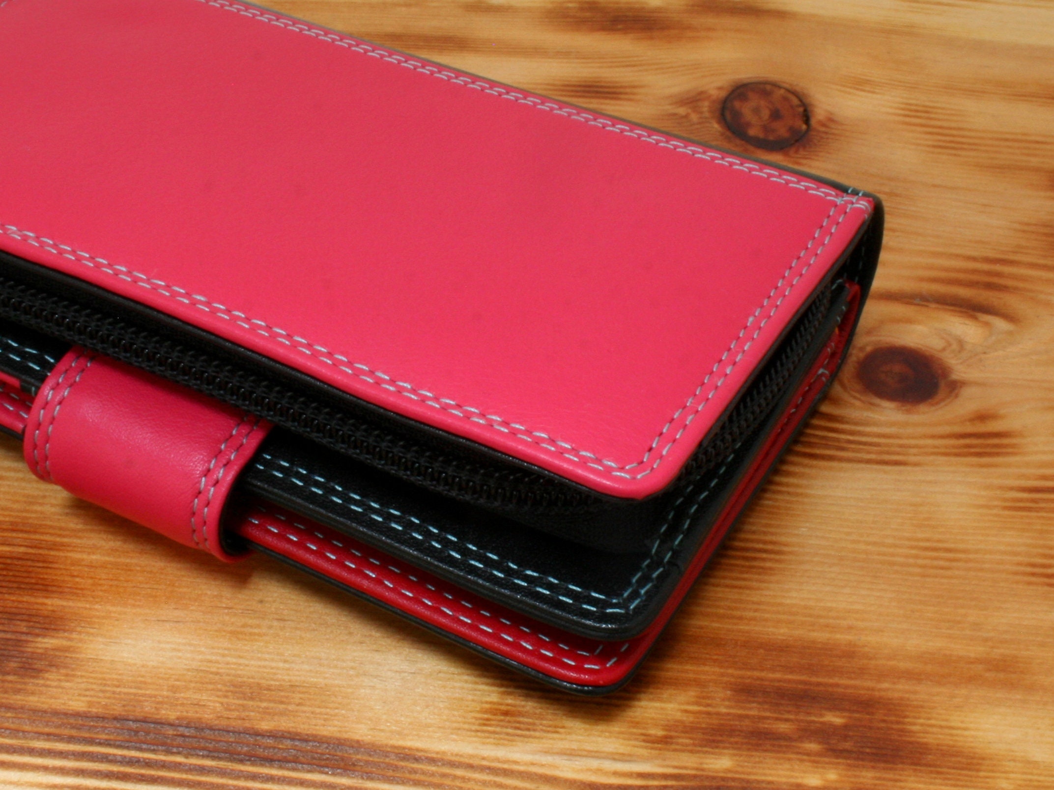 Game Shooting Ladies Leather Purse RFID Safe With Zip Coin Pouch Womens ...